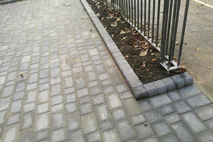 AWBS Proud to be Approved Stockist of Brett Paving